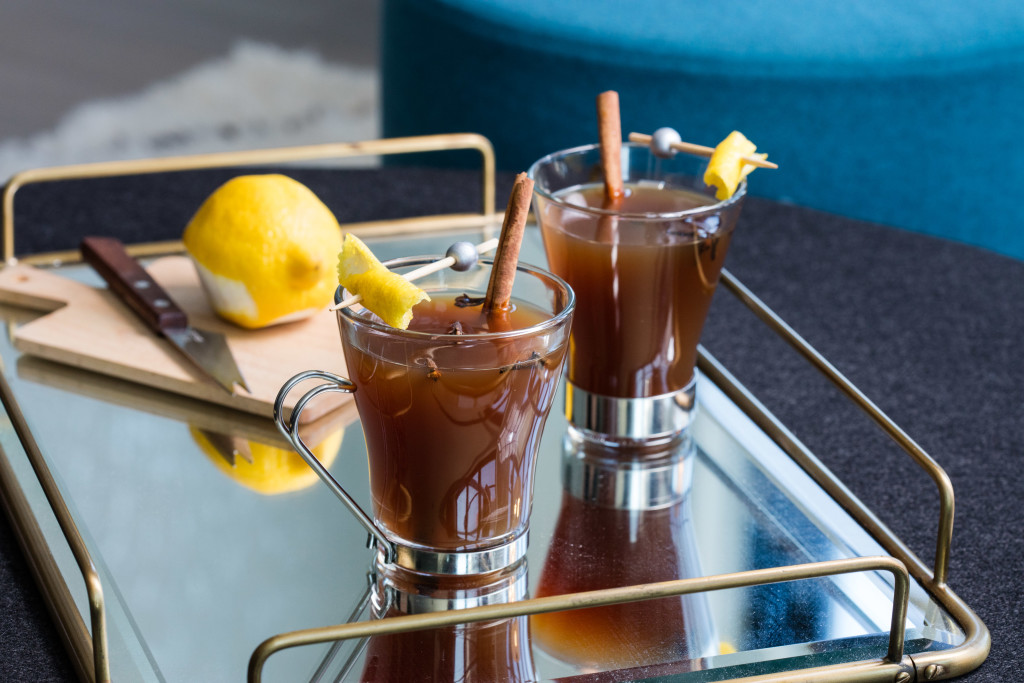 Cocktails To Be Thankful For at Thanksgiving – Manhattan with a Twist