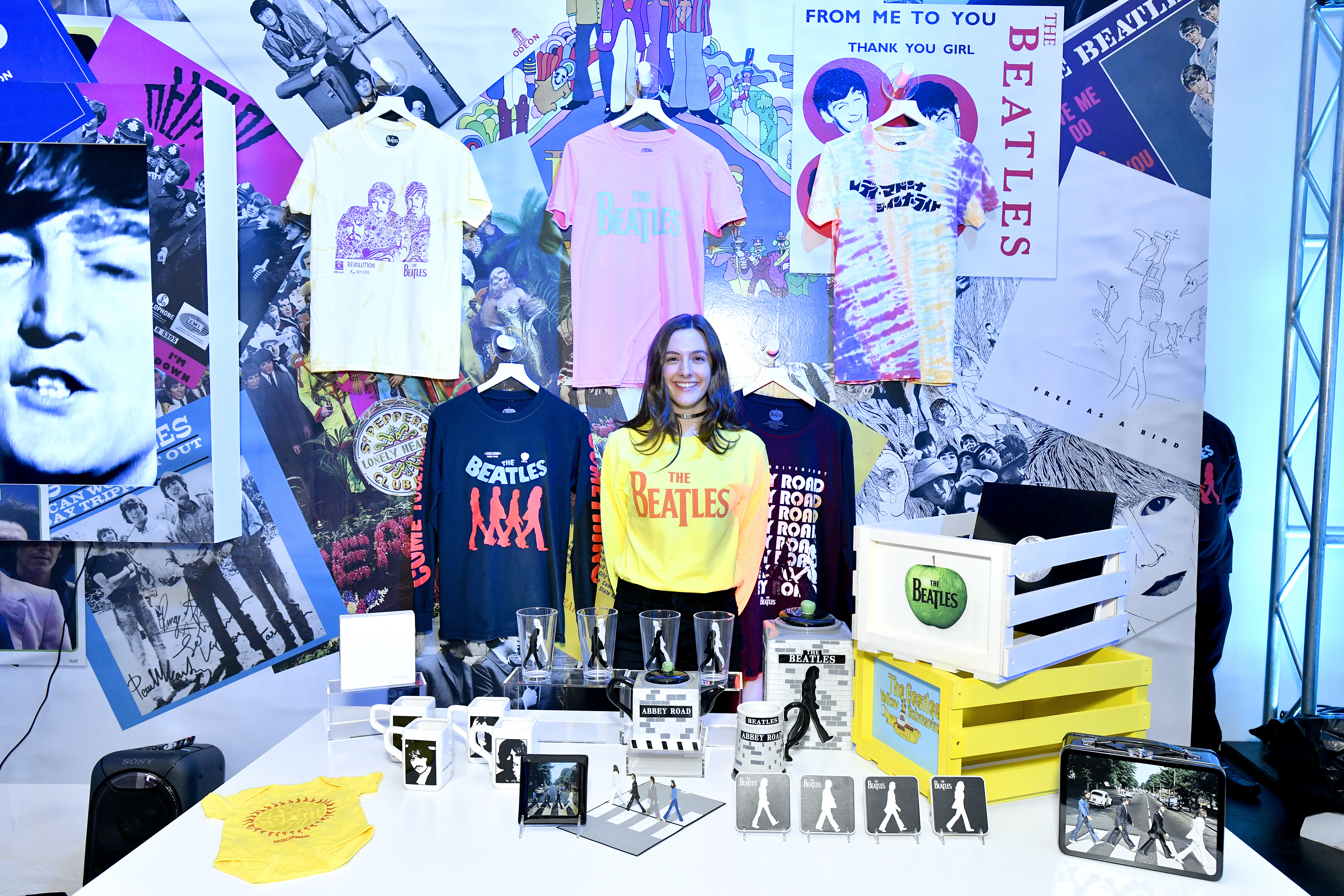 The Beatles Pop Up in NYC for the Holidays – Manhattan with a Twist